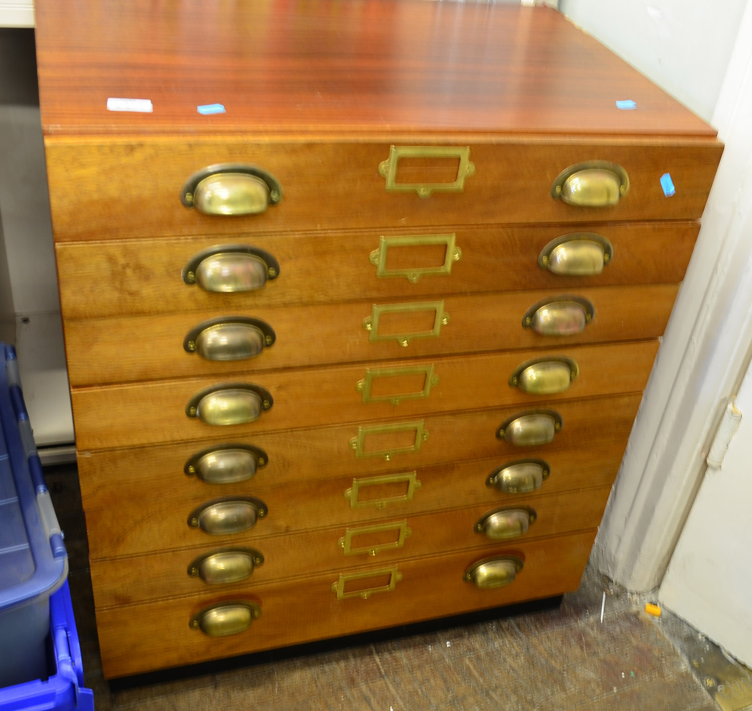 Meccano storage cabinet, well made with eight divided drawers. **PLEASE ...