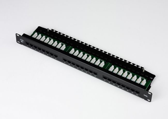 Patch Panel - Cat5e - 24 port - Maints Networks