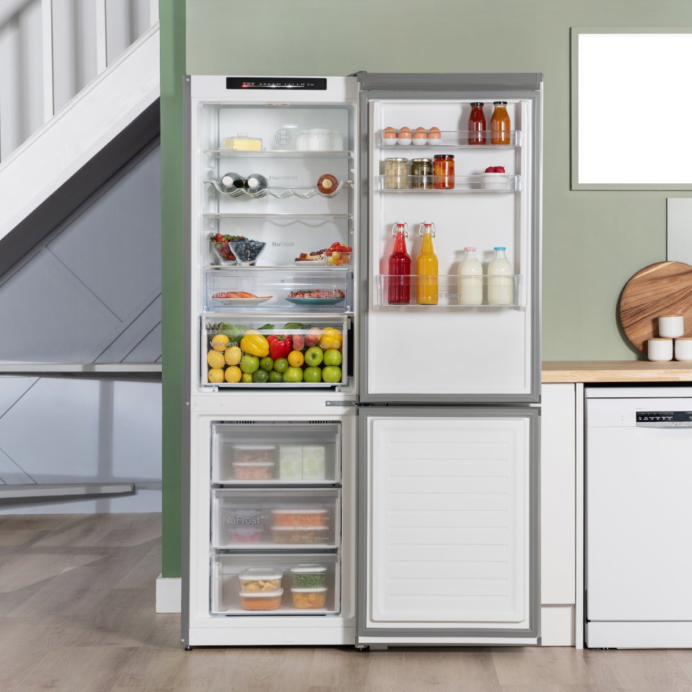 Bosch KGN362LDFG Series 4 No Frost Fridge Freezer, 60/40, Stainless ...