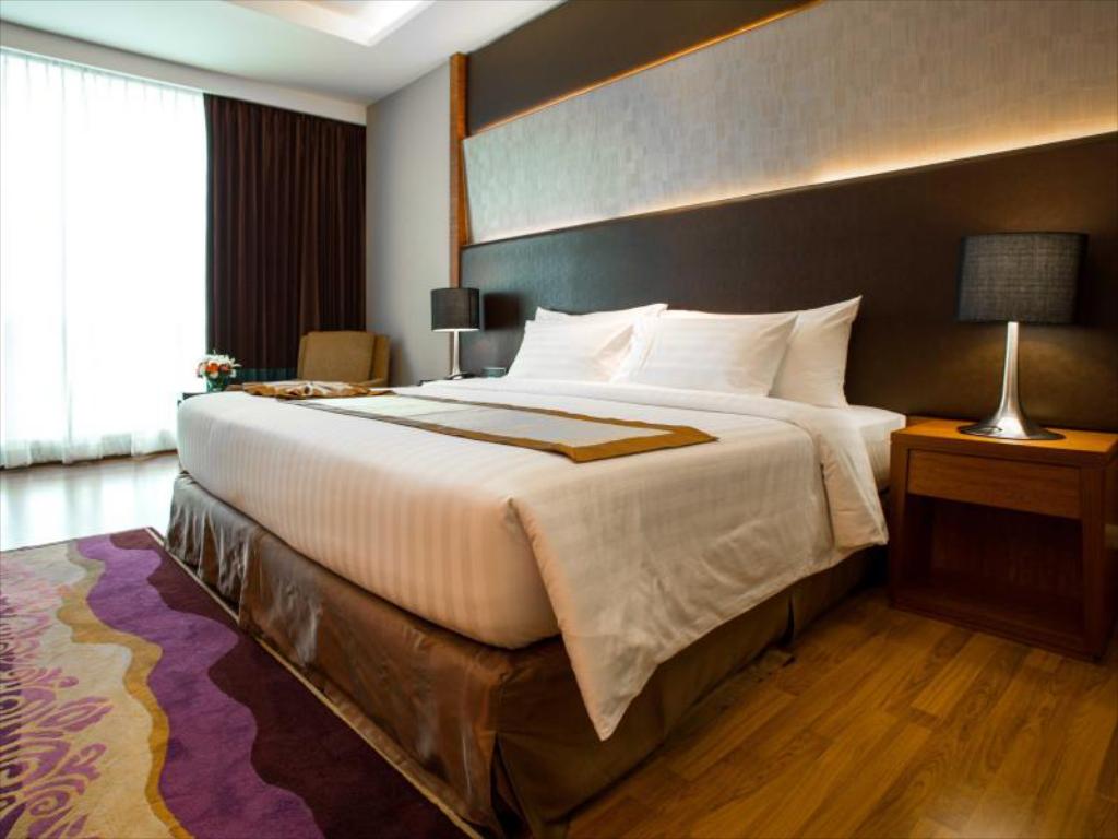 The Grand FourWings Convention Hotel - Incentive Hotels | Conference ...