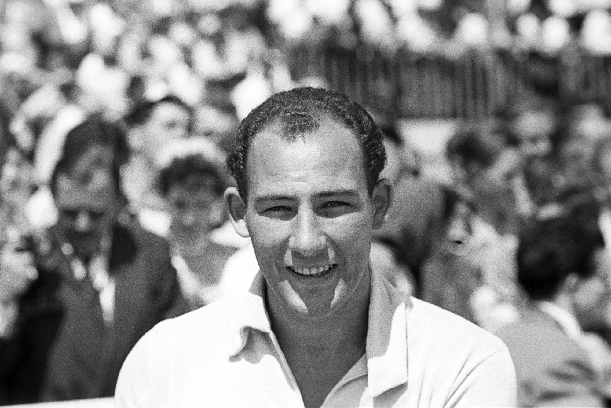 Sir Stirling Moss obituary: the Boy Wonder who defined his era - Motor ...