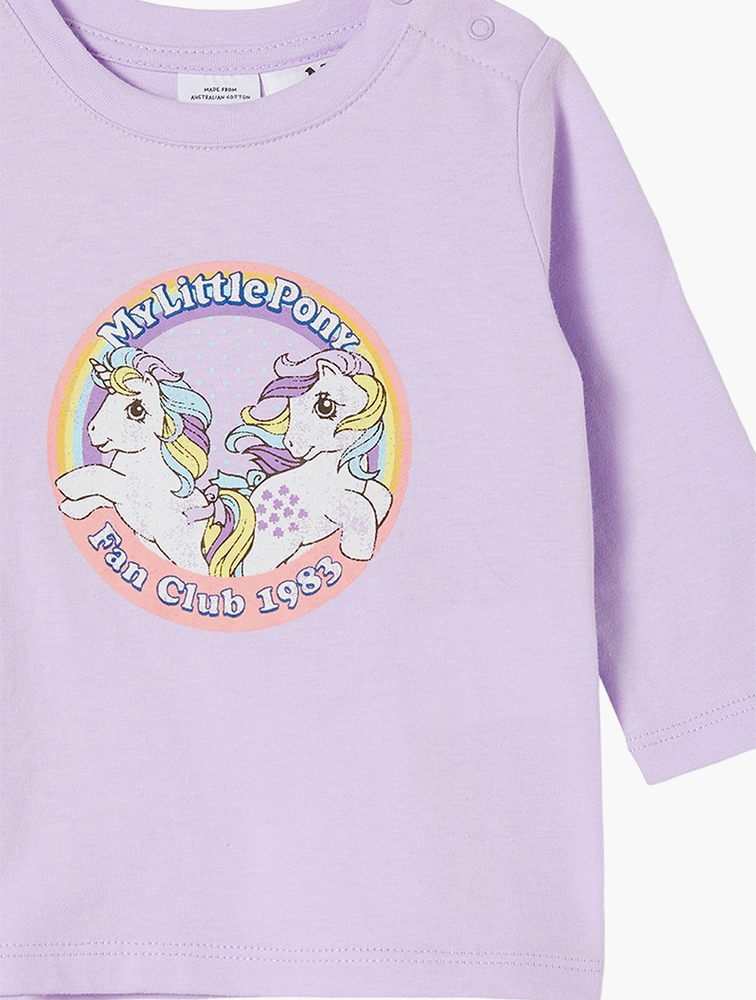 MyRunway | Shop Cotton On Jamie long sleeve tee-lcn - lcn has vintage ...