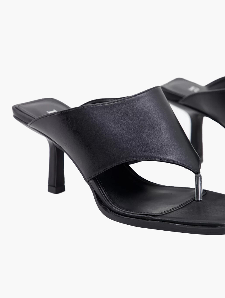 MyRunway | Shop Raid Black Toe Post Mules for Women from MyRunway.co.za