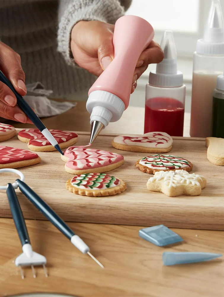 MyRunway | Shop Tchibo Multicolour Royal Icing Set for Women & Men from ...