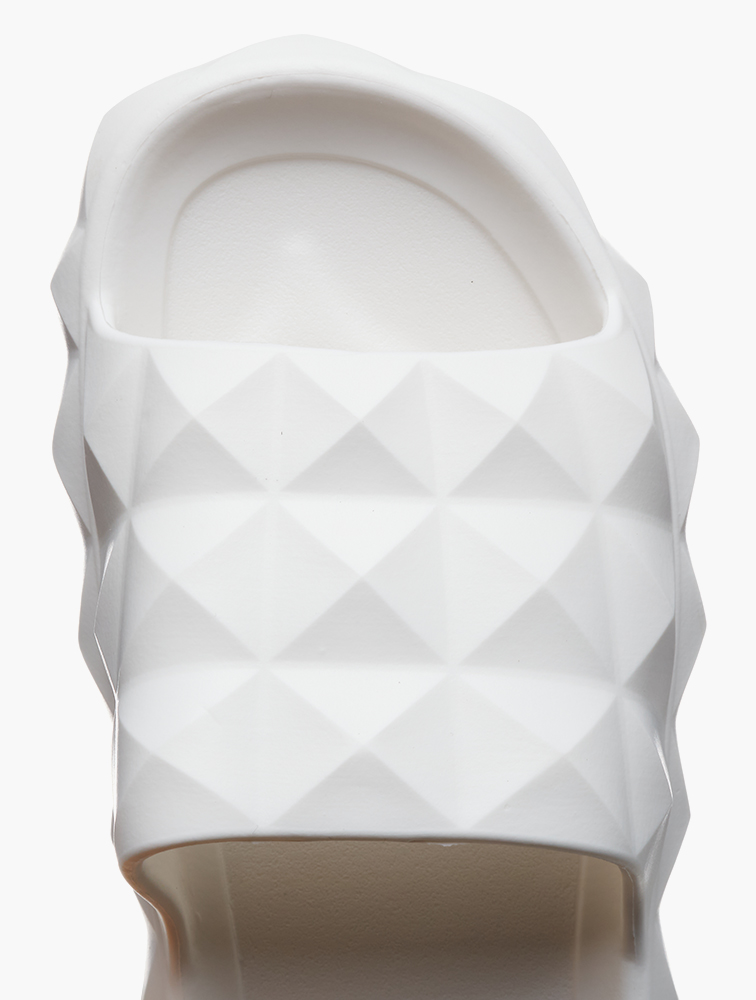 MyRunway | Shop TomTom White Quilted Round Toe Sandals for Women from ...