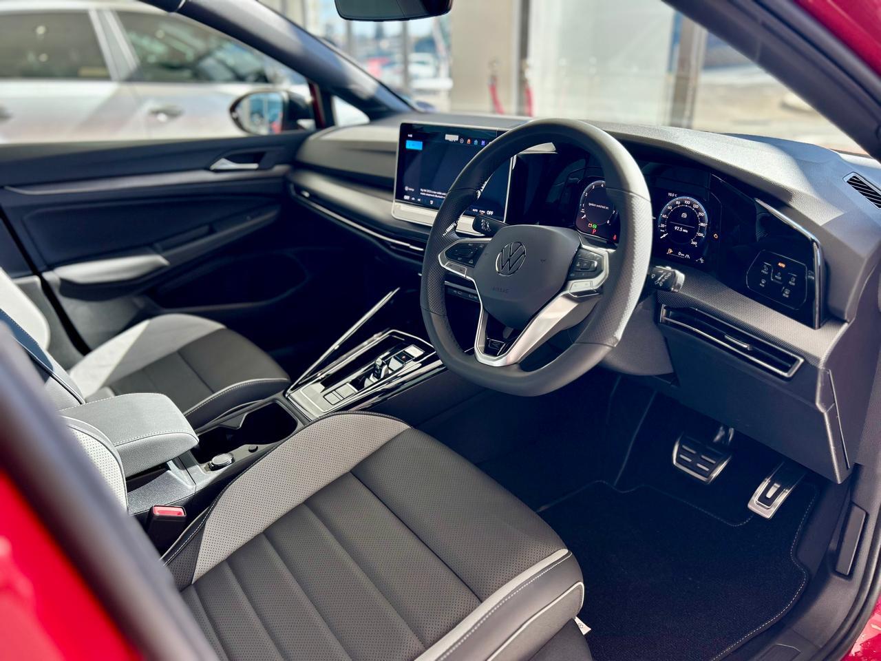 Volkswagen (VW) Golf 8 1.4 TSi R-Line Plus for sale in Gauteng ...