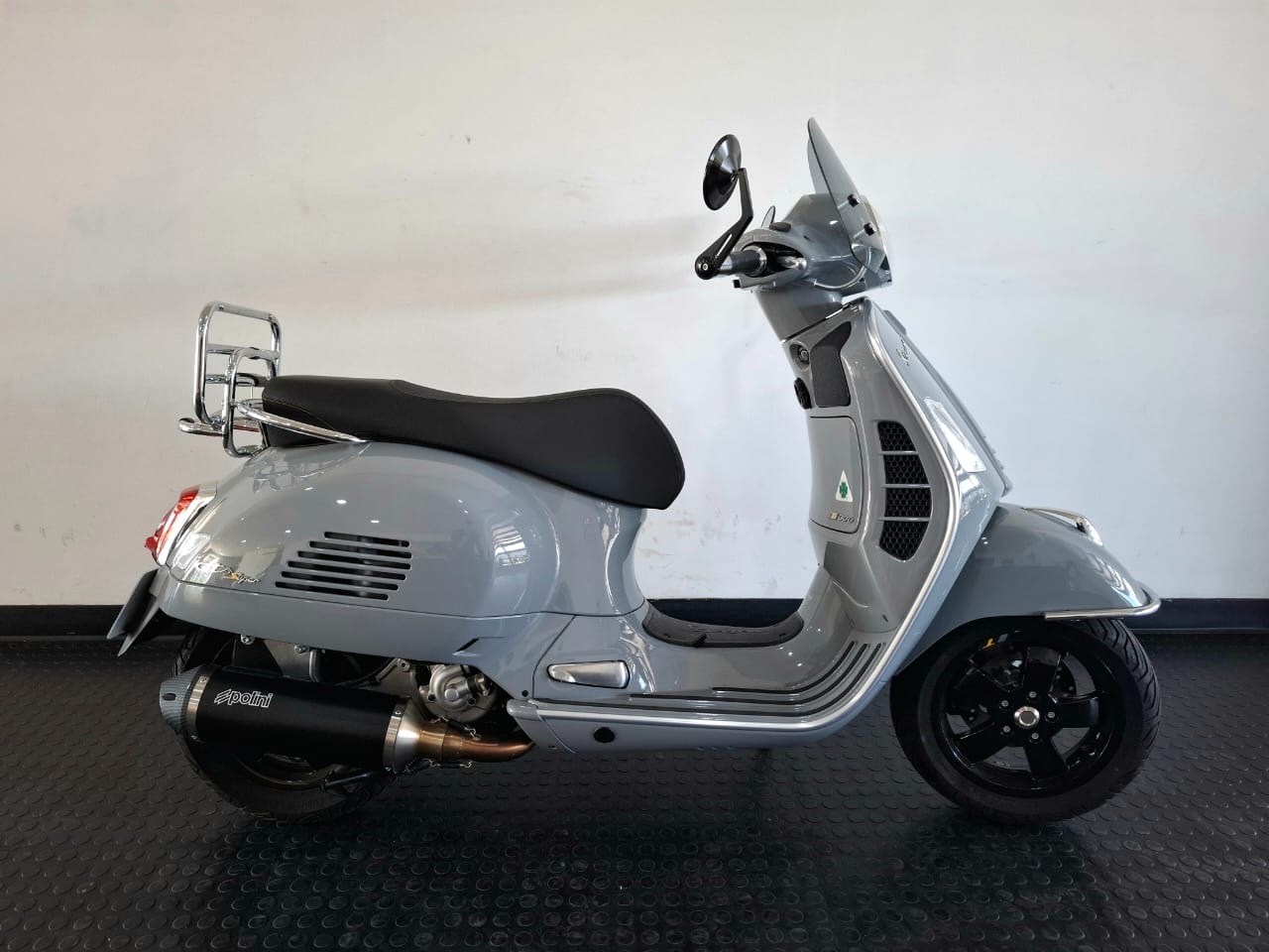 Vespa GTS 300 HPE for sale in Gauteng - Johannesburg - Carfind.co.za (ID:8012406)