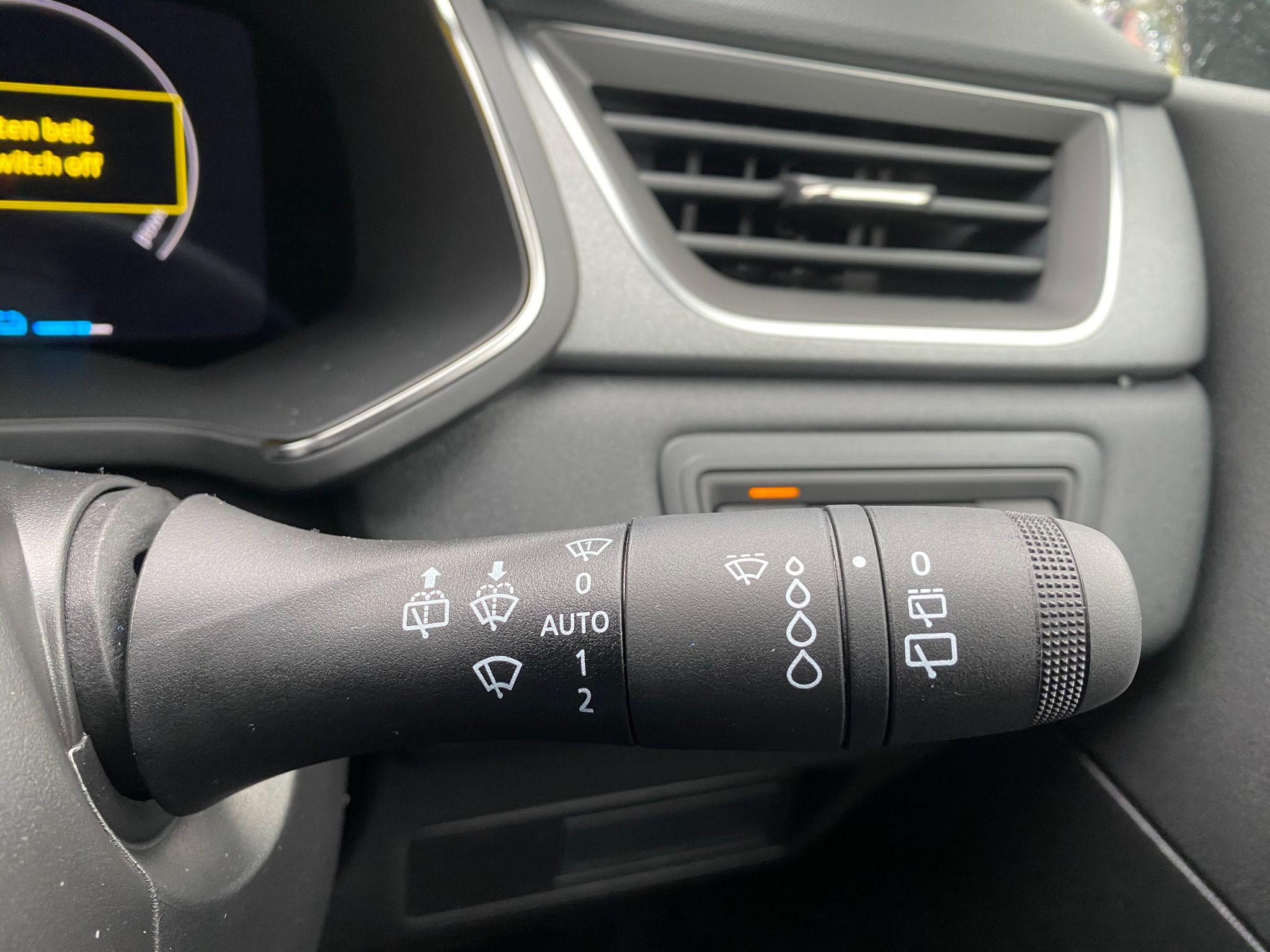 2025 75 RENAULT CAPTUR techno