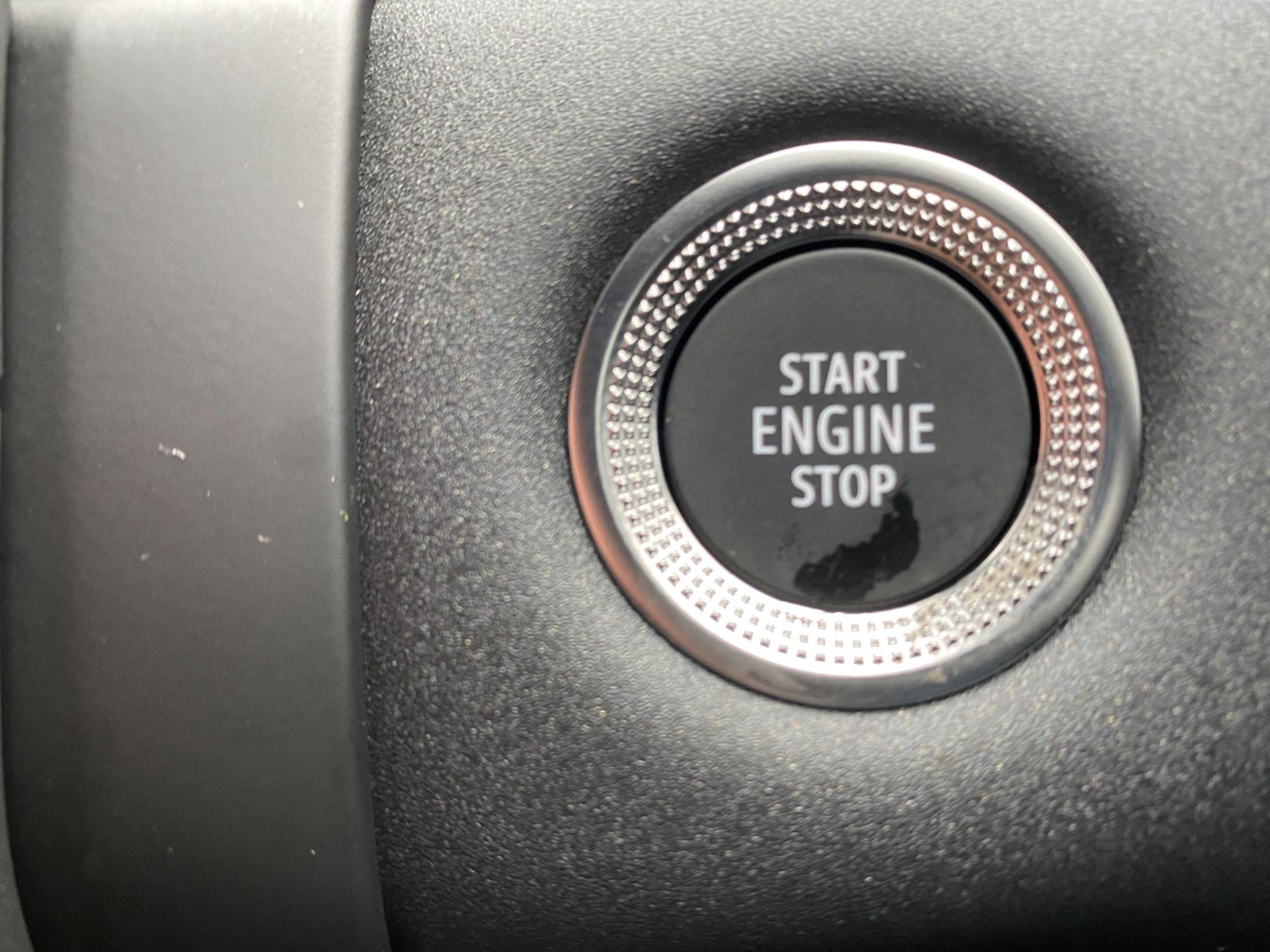 2025 75 RENAULT CAPTUR techno