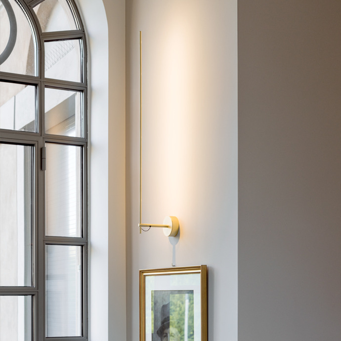 Applique murale, Light Stick, or satiné, LED, dim, 2700K, 894 lm, Ø9cm, H84cm - Catellani ...