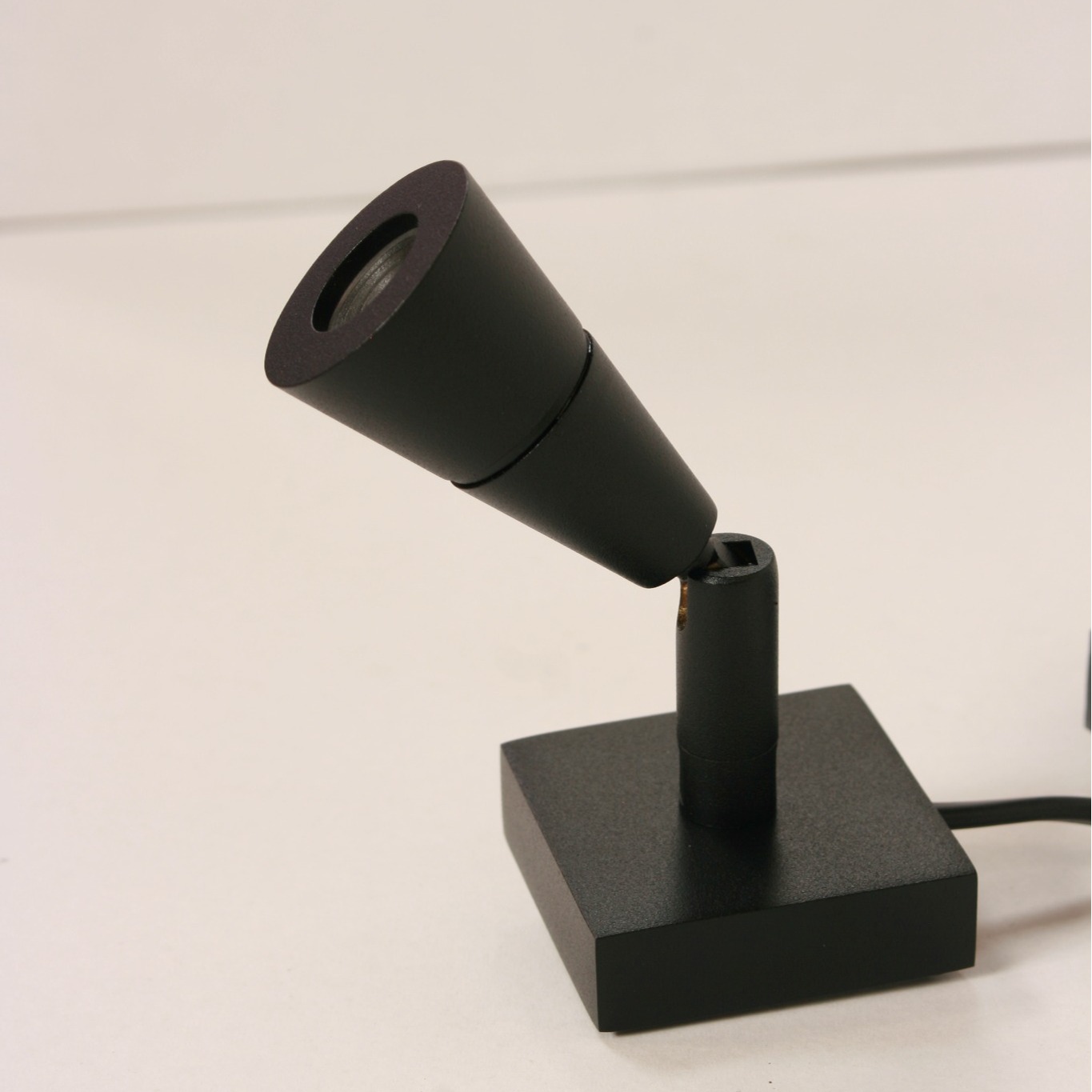 Spot à poser, Pro W66 20, noir structuré, LED, 2700K, 236 lm, L5cm ...