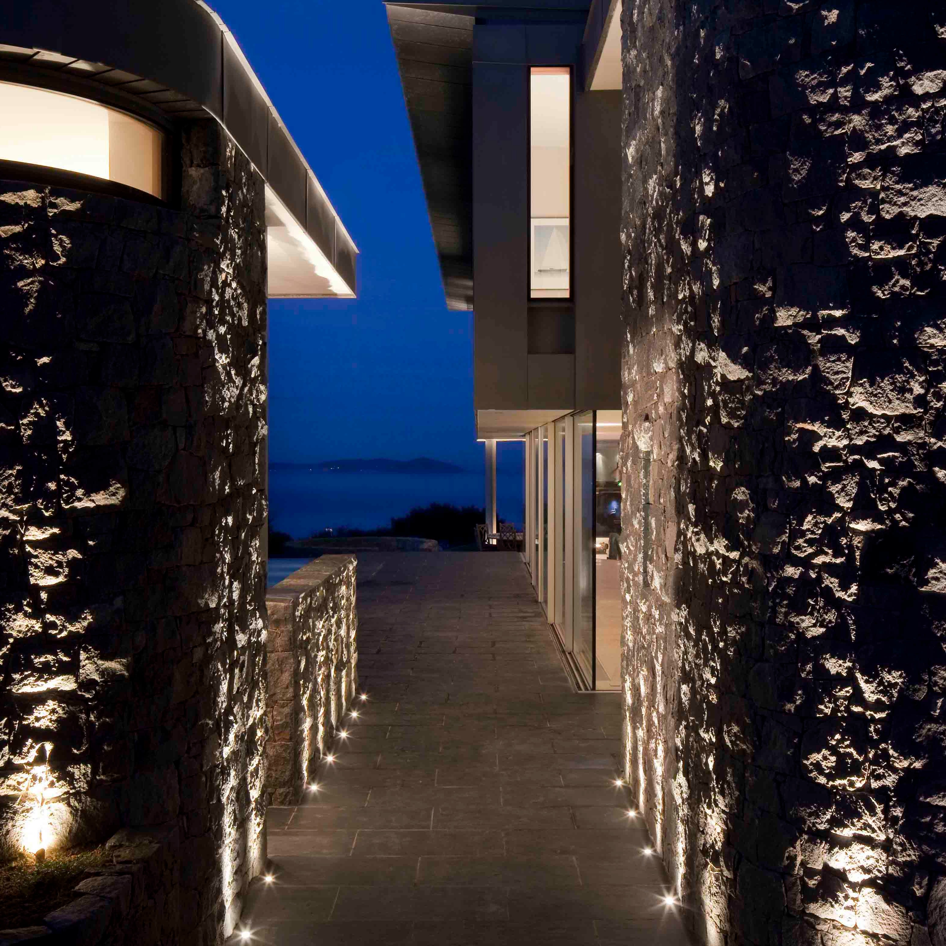 Spot encastrable, Lucca 40 medium, noir, IP67, 2700K, 135lm, Ø4cm, H4,8cm - John Cullen ...