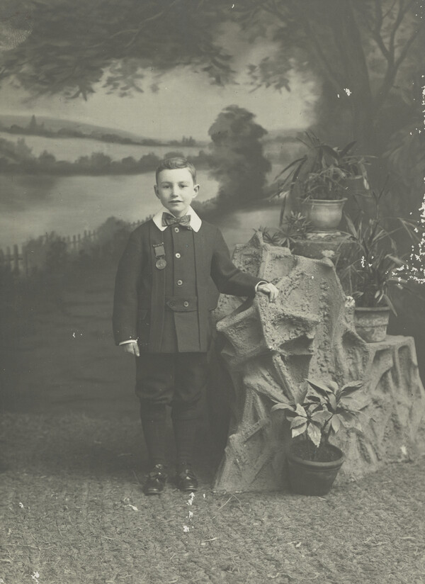 Cecil Bickle, aged 9. Presented the RHS medal by Sir James Haldane ...