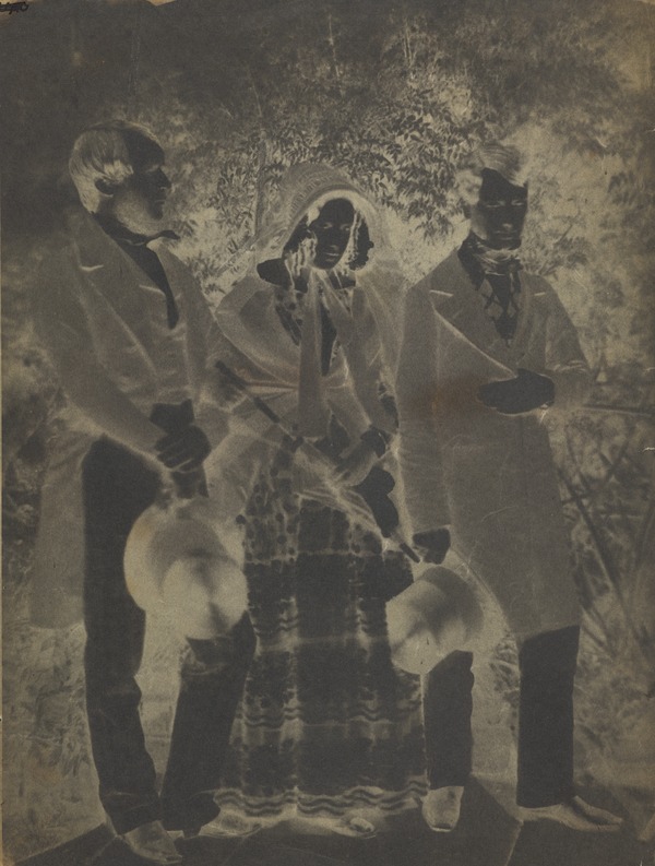 William Napier and Mr and Mrs Kinloch [Group 158] by David Octavius ...