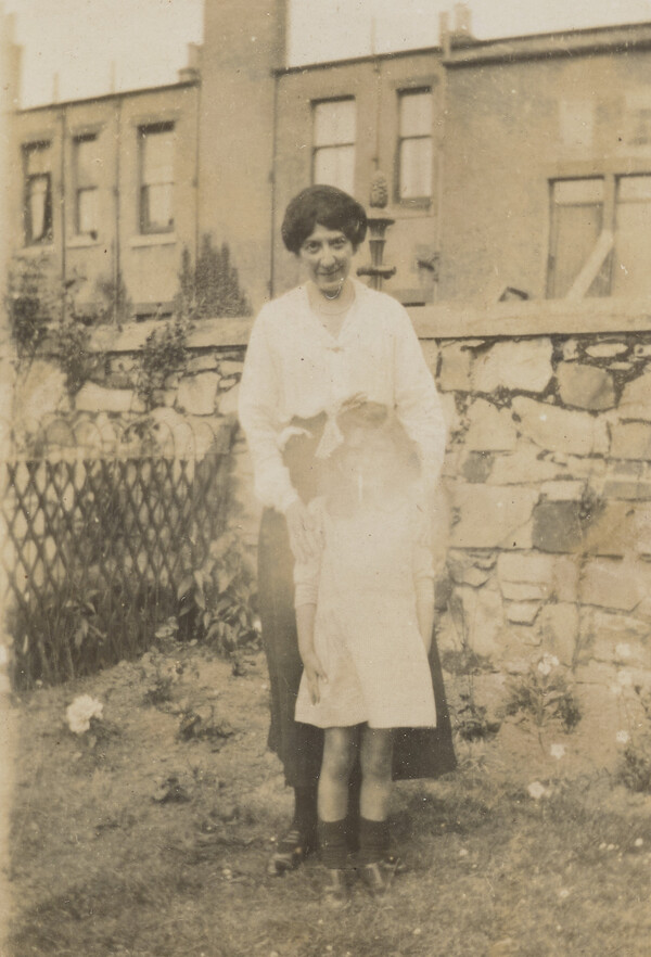 Mrs Riach & Ella | National Galleries of Scotland