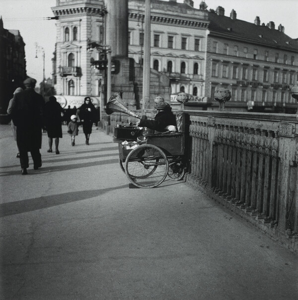 First World War Veteran, Vienna by Edith Tudor-Hart | National ...