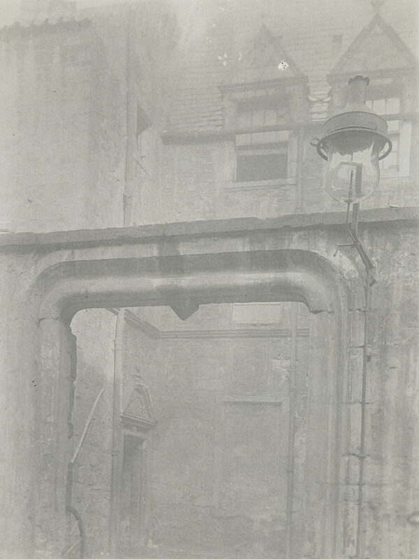 Architectural detail, Bakehouse Close, Canongate, Edinburgh | National ...