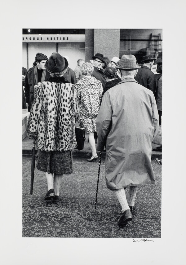 Edinburgh. Crossing the most affluent street by David Hurn | National ...
