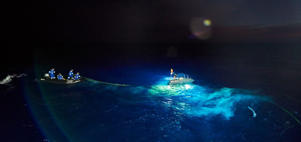 Into the deep: Expeditions to the bottom of the ocean - Oceanographic ...