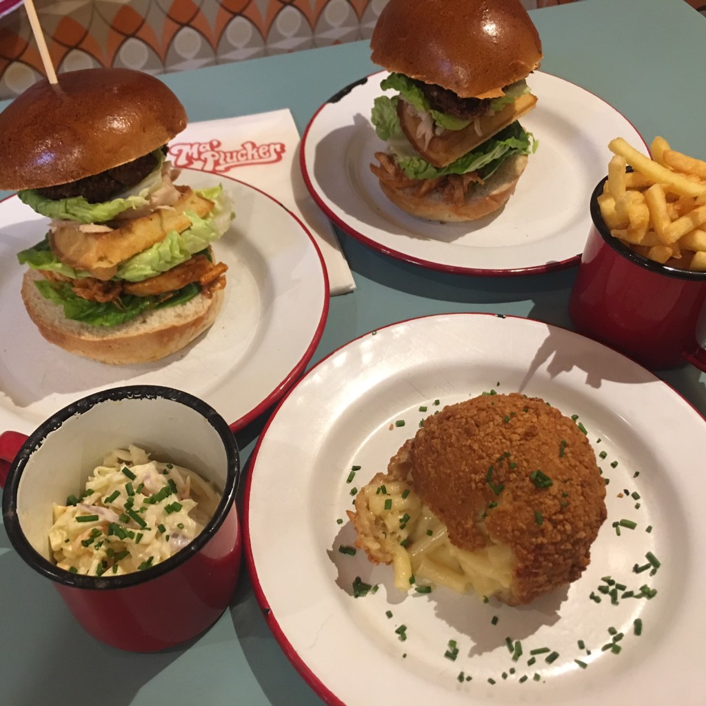 Ma' Plucker's Friday Night Burger Review - ONIN London