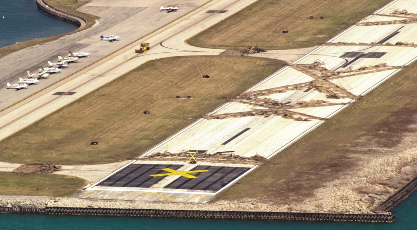 HOW MEIGS FIELD WAS ERASED FROM THE MAP 20 YEARS GO - Chicago Sun-Times