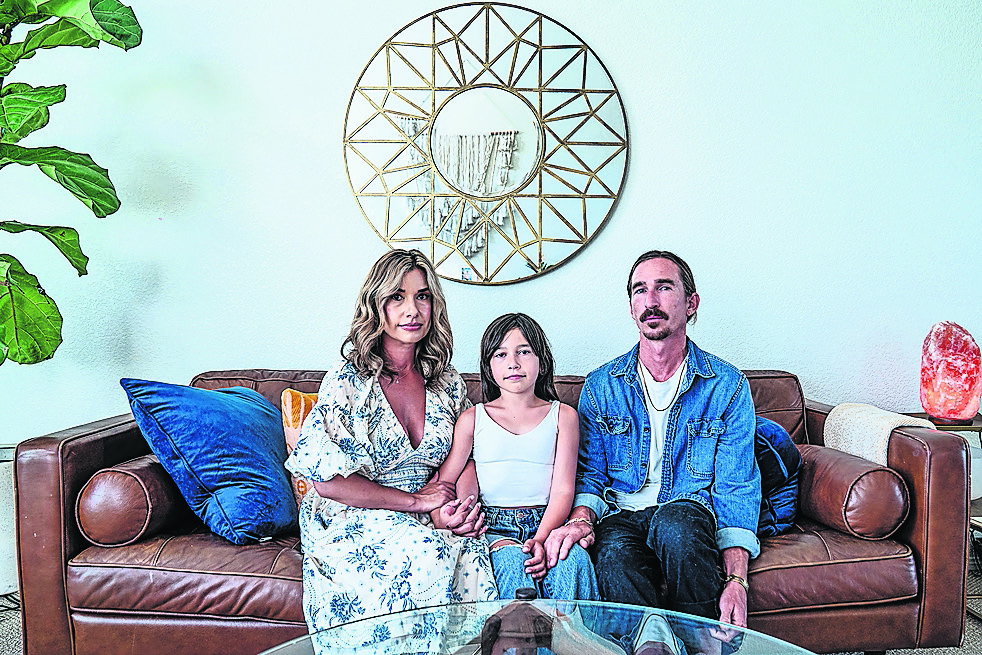 brodee s parents clarissa champlain and troy kingman with their ...