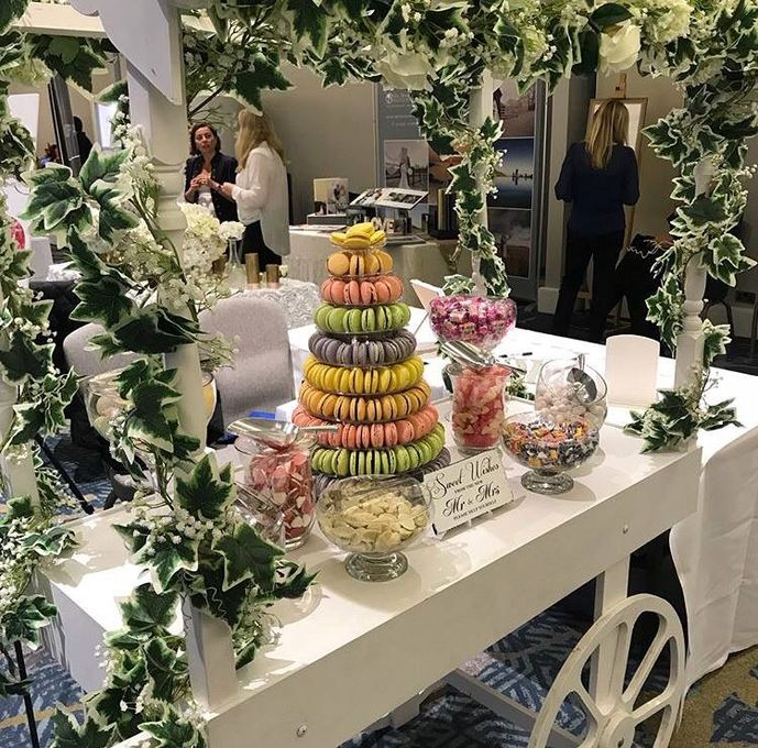 A Full Guide to Event Catering - Poptop Event Planning Guide