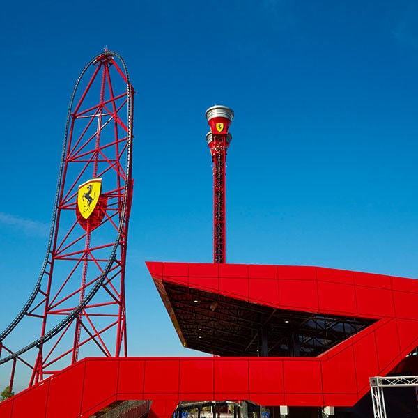 Ferrari Land, descubre un nuevo parque temático único en Europa.
