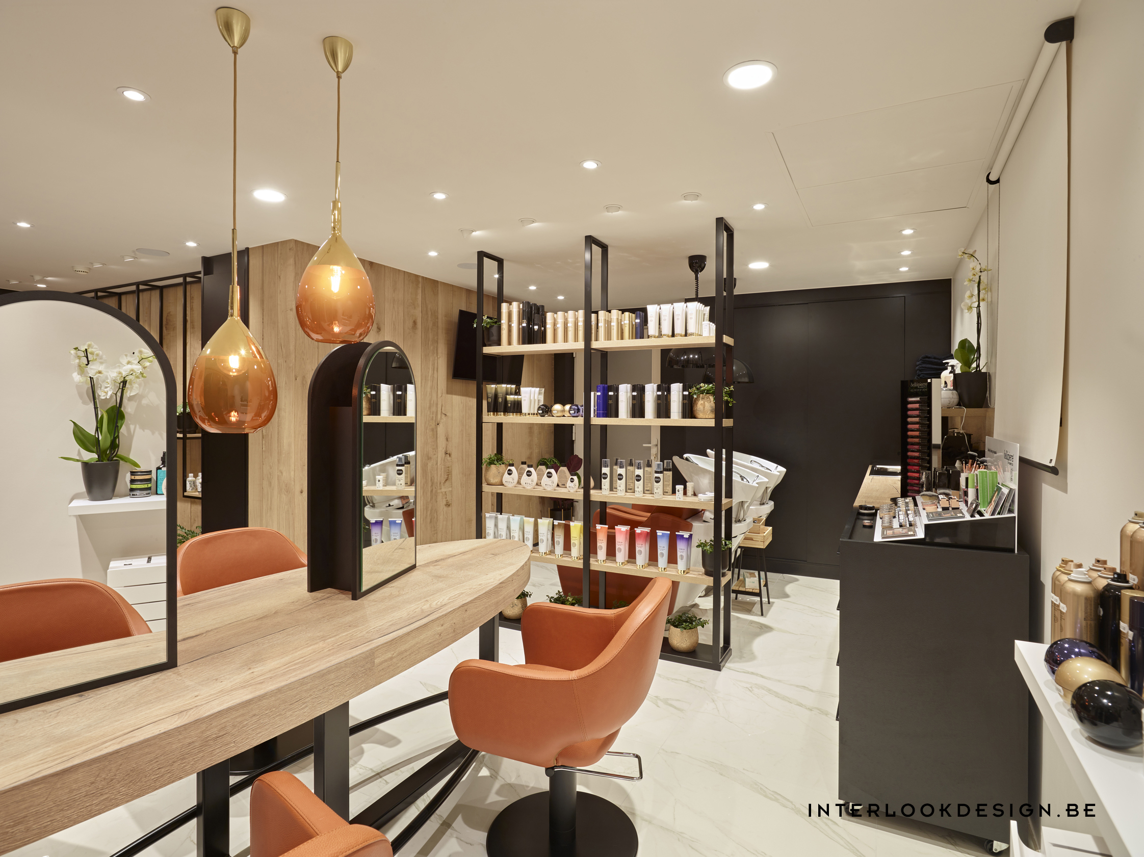 Kapsalon inrichting: Lin's Kniphuisje | Interlook Design