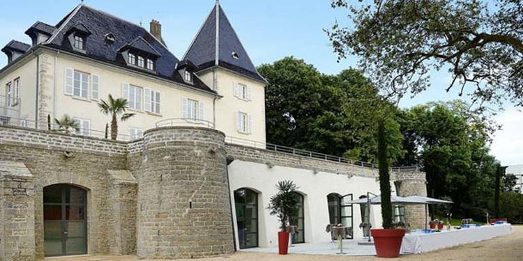 Le Château Sans Souci | Privateaser