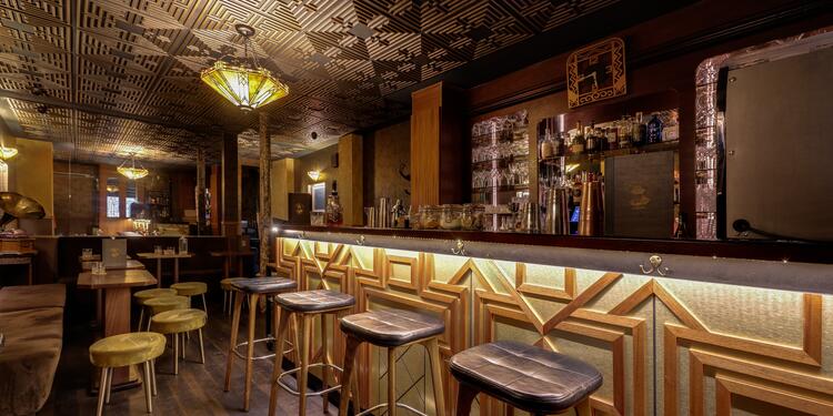 Mobster Bar | Privateaser