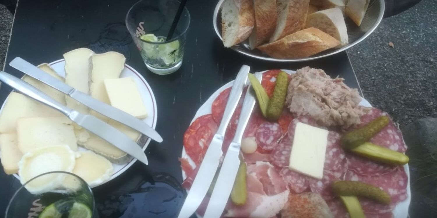 Le Merle Moqueur | Privateaser