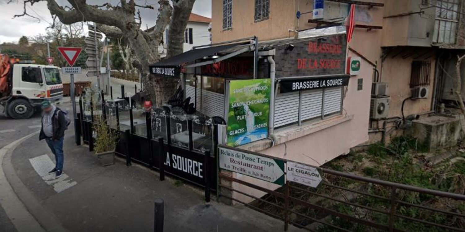 BAR TABAC LA SOURCE | Réserver & Privatiser en Ligne | Privateaser