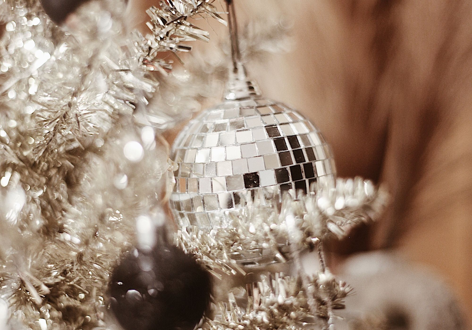 End of the year festivities: Checklist for merry karaoke parties