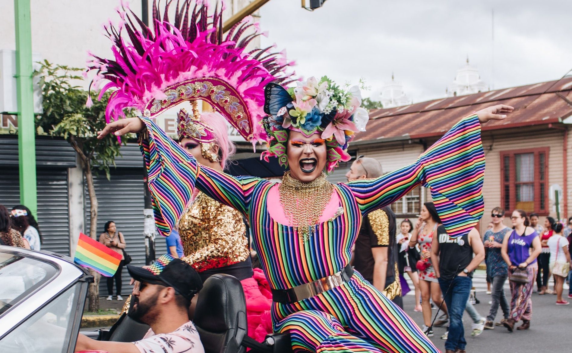 5 iconic LGBTQ+ Karaoke Songs for pride month