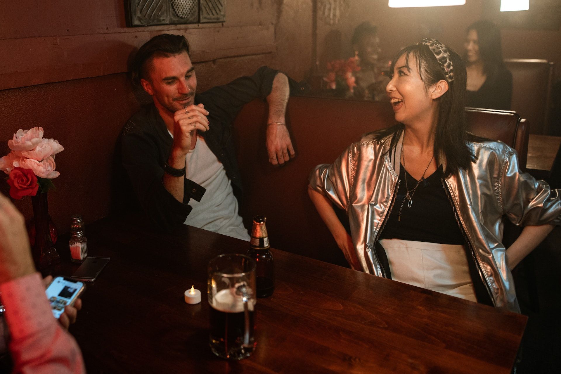 Spread the Valentine's Day love: tips for bars to attract more customers