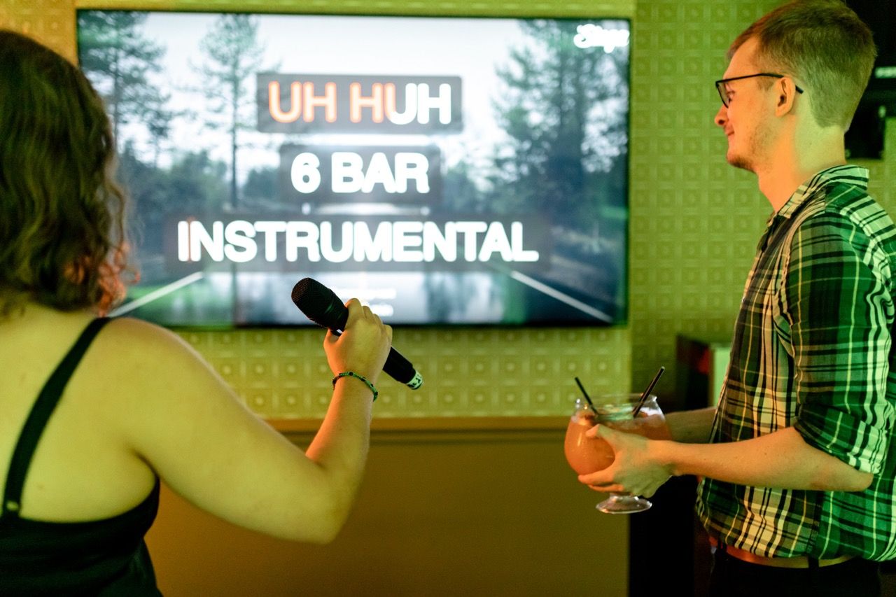 Best professional karaoke systems for karaoke rooms