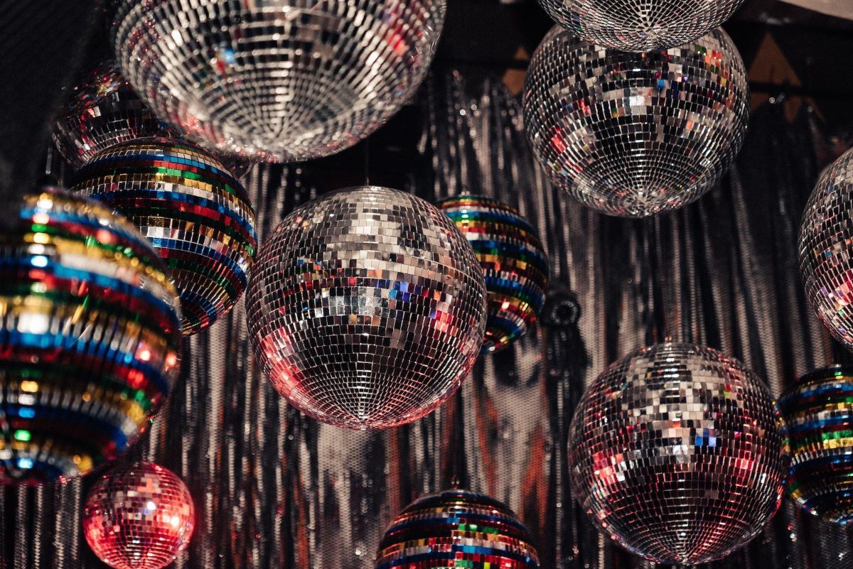 5 New Year's Eve bar and club party ideas