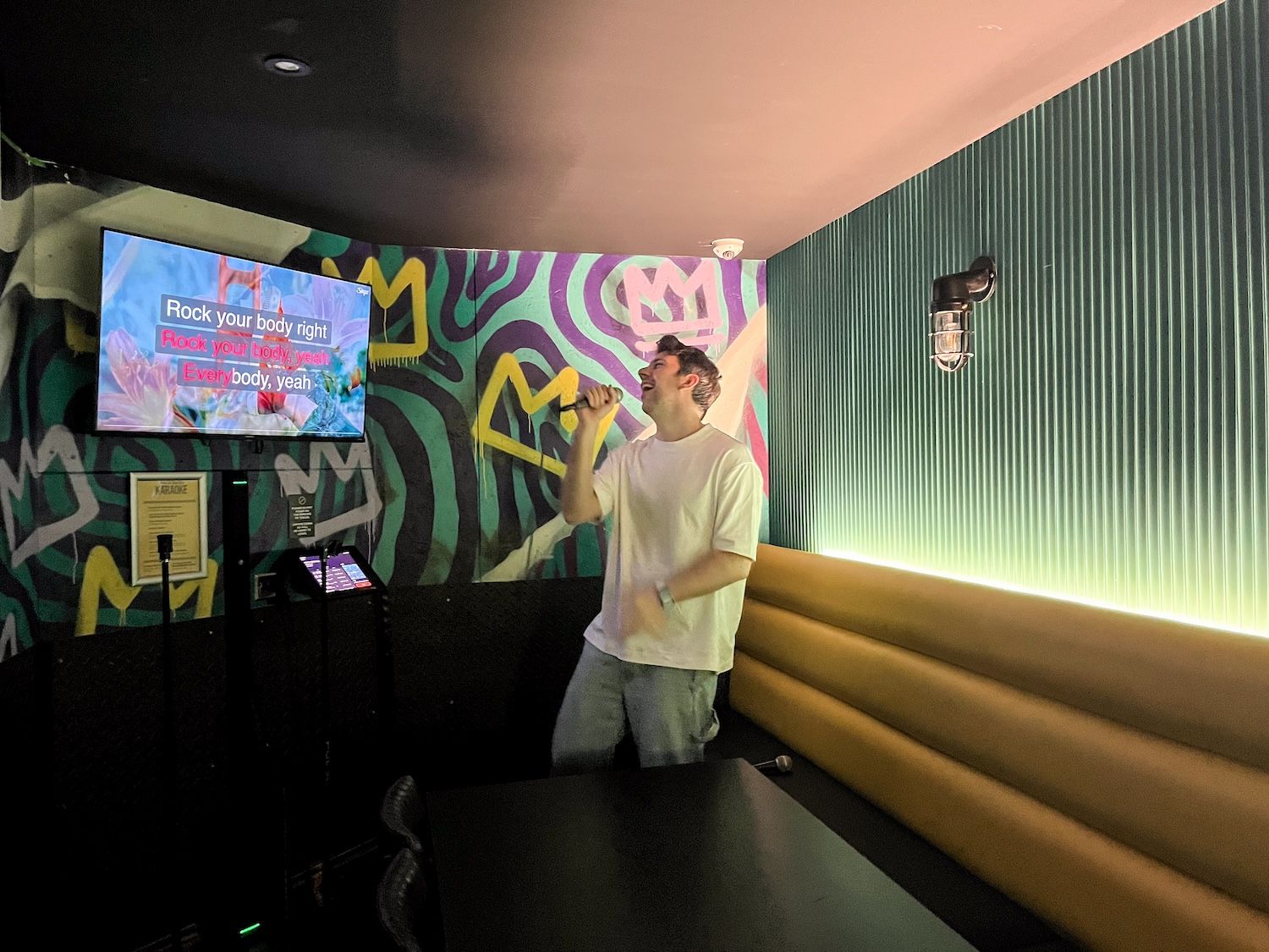 What is Singa Business Pro? All-you-need karaoke software for businesses