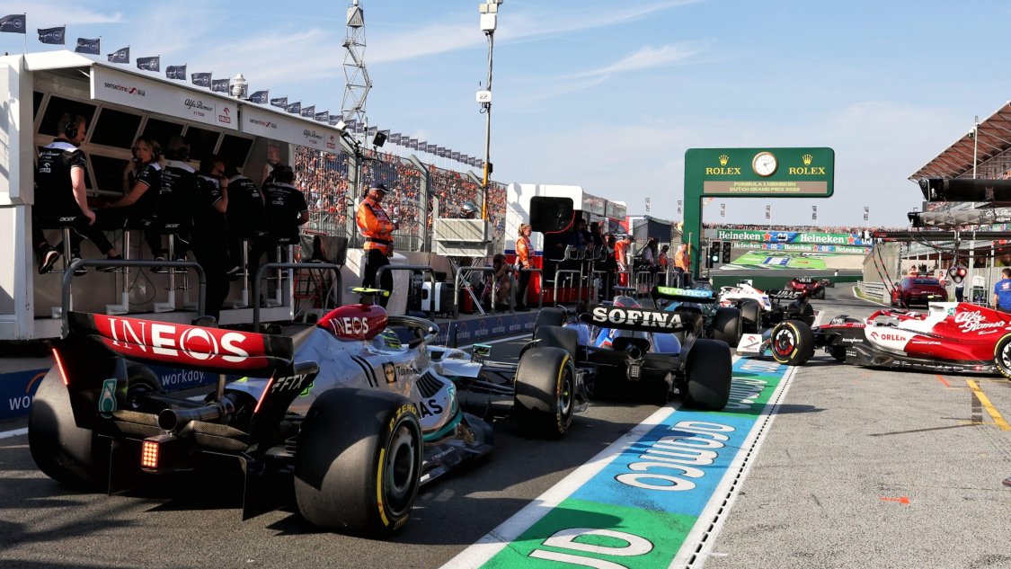 Hoe laat begint de kwalificatie voor de Formule 1 GP van Nederland 2022? | RacingNews365