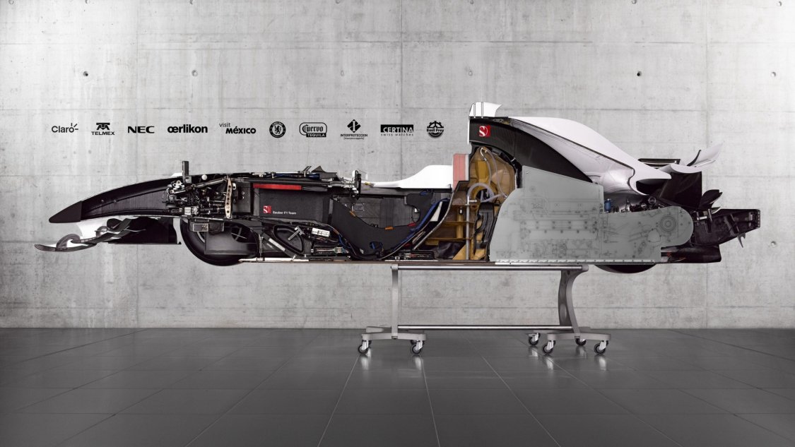 Video: This is what a F1 car looks like after being split in half ...