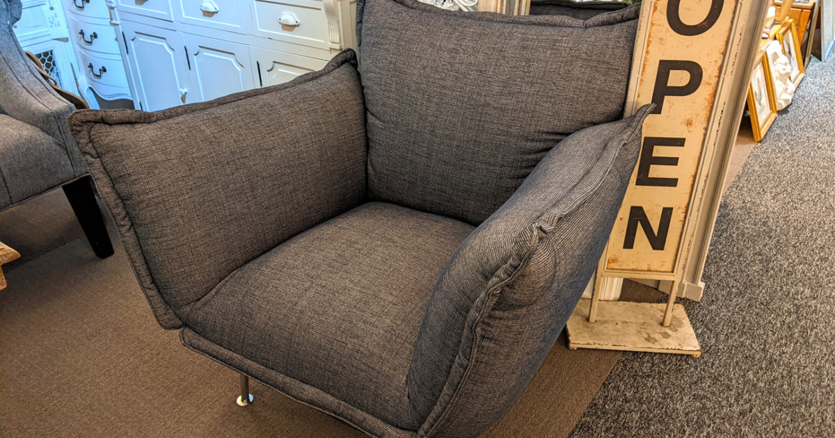 U11 Grey Loaf Chair 225 _01