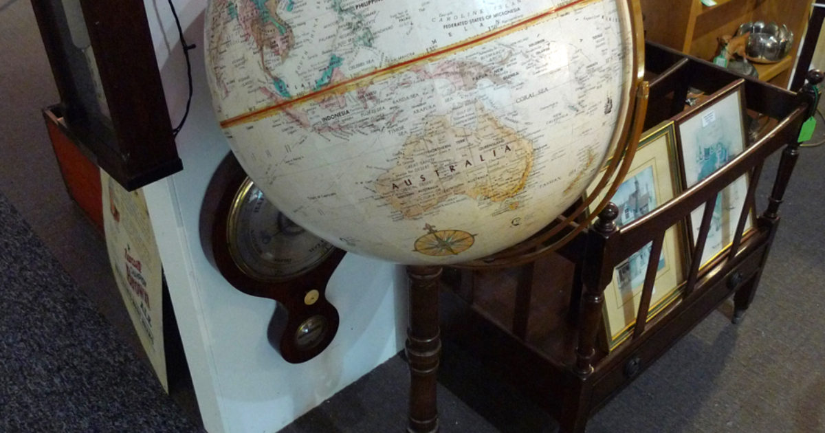 U13 Floor Standing Library Globe 90 _02