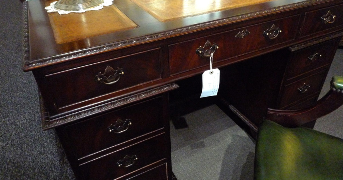 U15 Mahogany 5 Drawered Desk with Decorative Edging and Tooled Leather ...