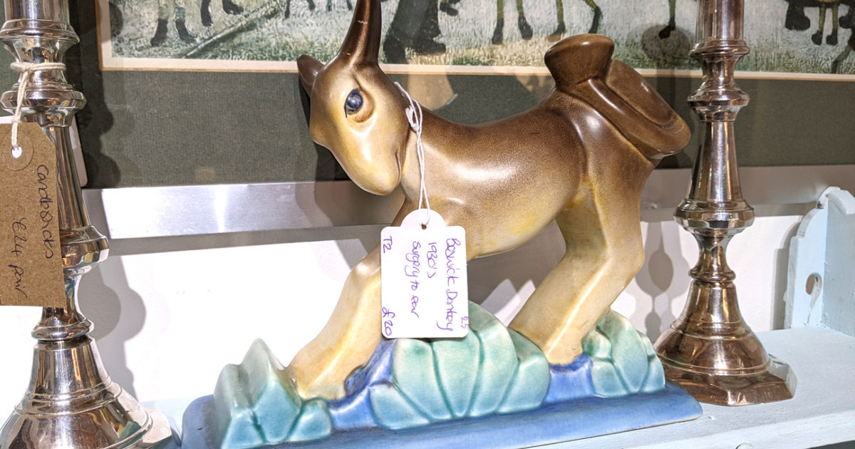 U25 Beswick Donkey 1930's Surgery to Ear 20 _01