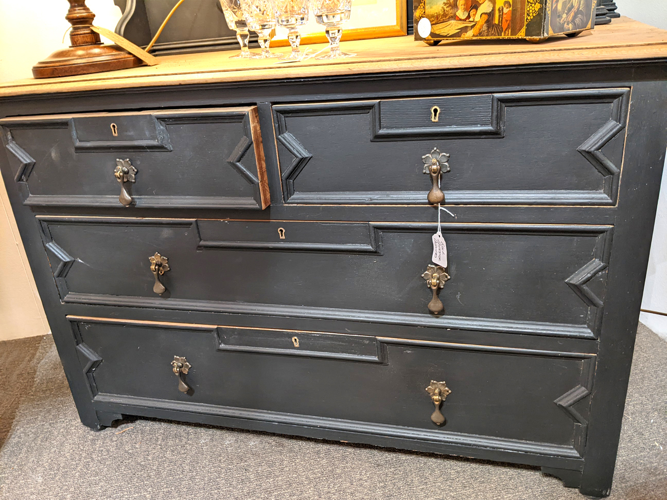 U35 Black Dresser Drawers 225 01