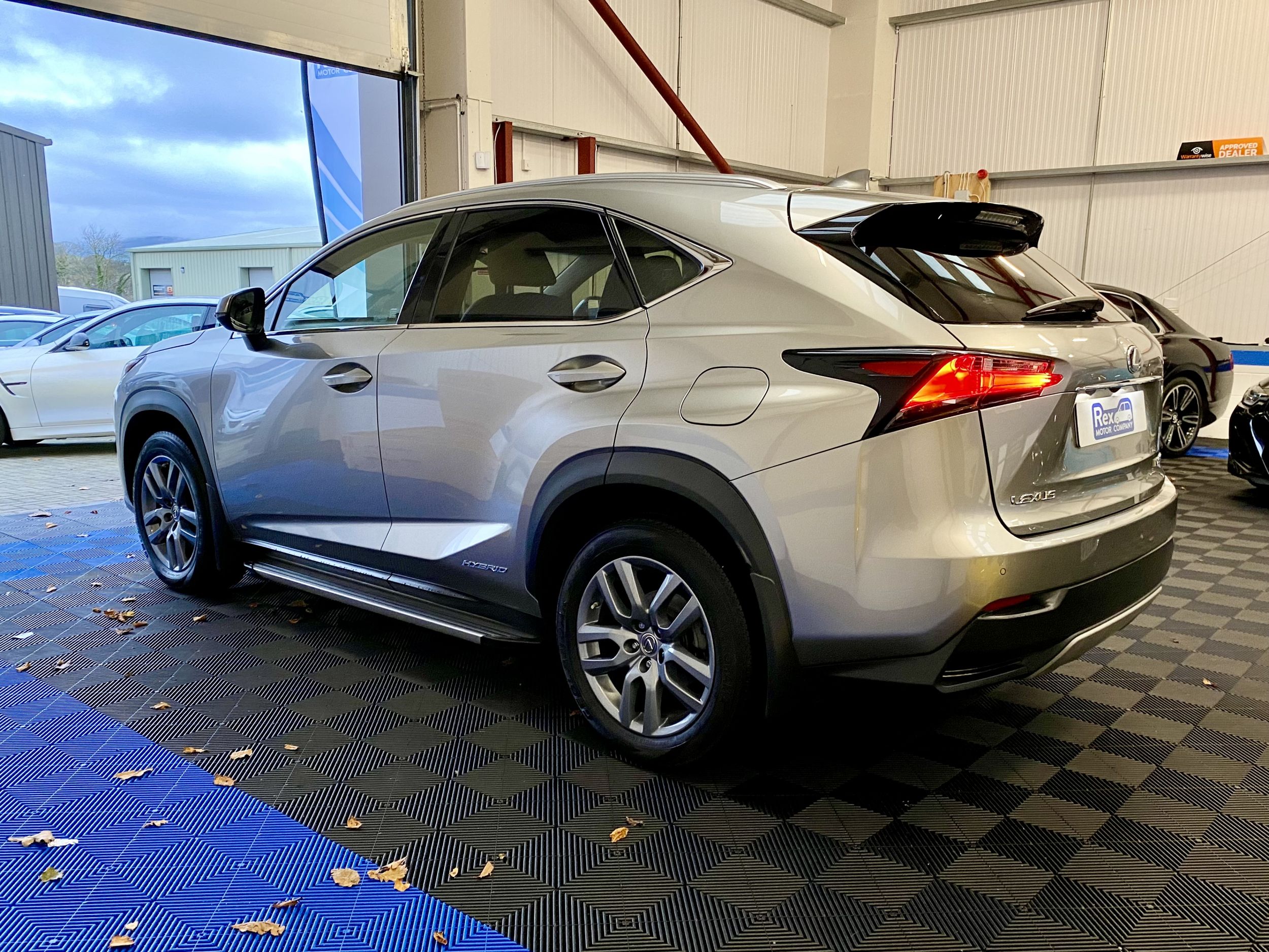 Lexus NX 300h 2 5 Luxury 5dr CVT Rex Motor Company