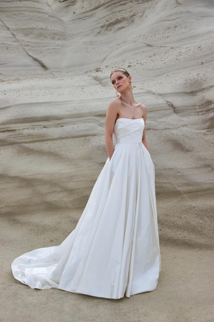 Trunk Show: Boo Bridal - Hampshire, England - Sassi Holford