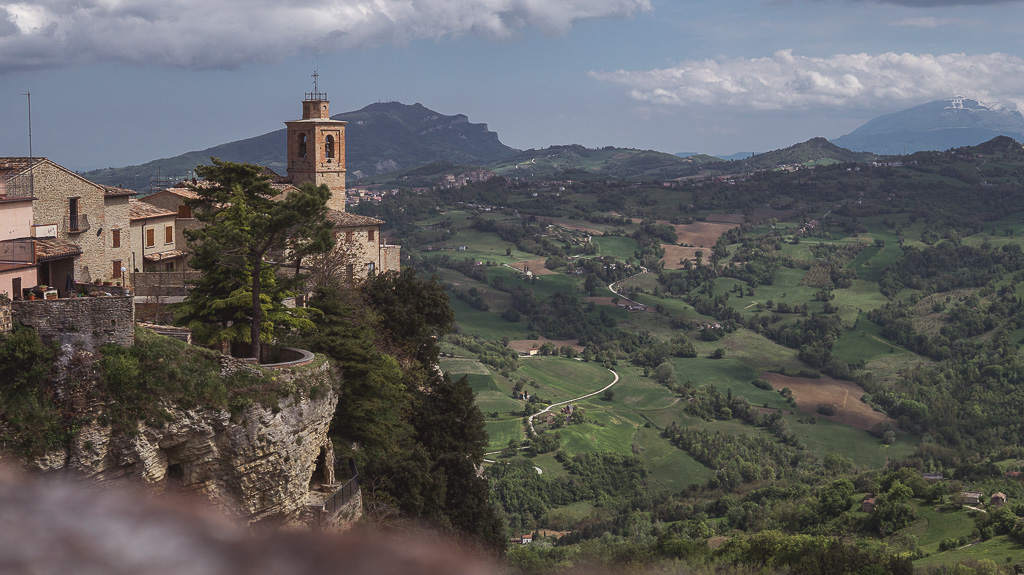 Le Marche - six day walking itinerary - Sawday's