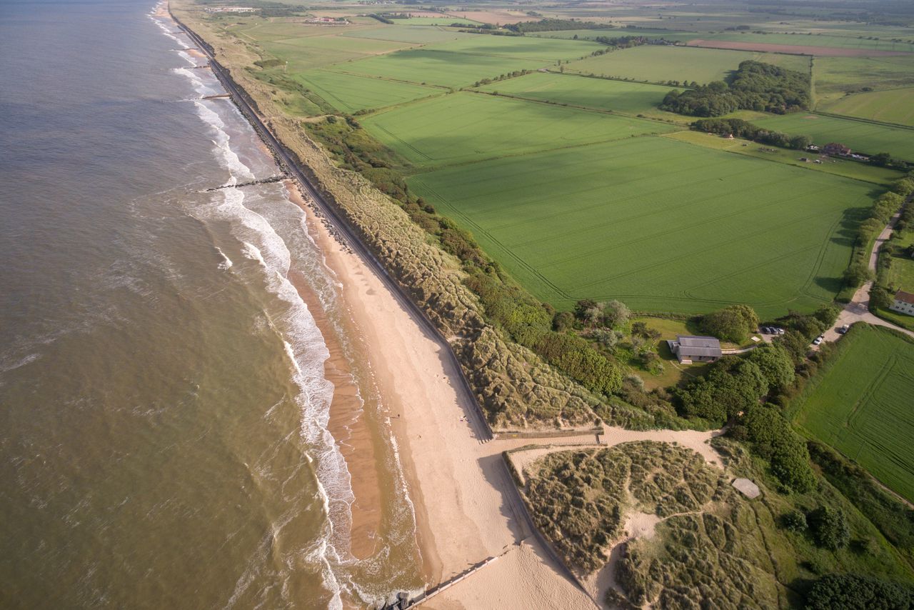 Six holiday cottages on the Norfolk coast in easy reach of London ...